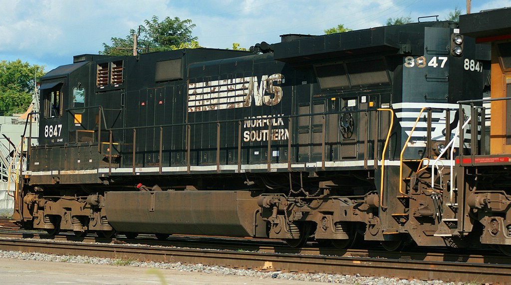 NS 8847